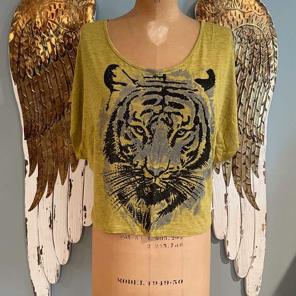 Forever 21 | Tops | Vintage Citron Green Rhinestone Tigers Face Cropped ...